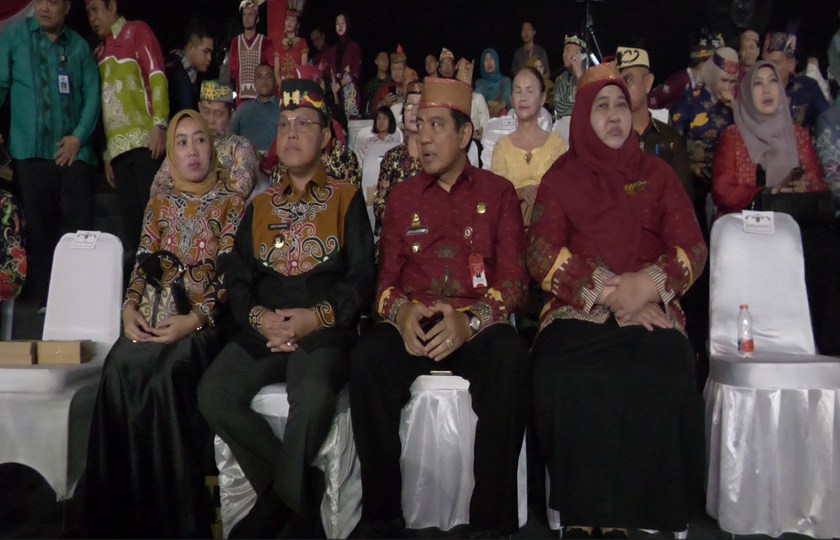 Pj. Bupati Barsel Hadiri Pembukaan FBIM 2024 - gokalteng.com Pj. Bupati Barsel Hadiri Pembukaan FBIM 2024 - gokalteng.com
